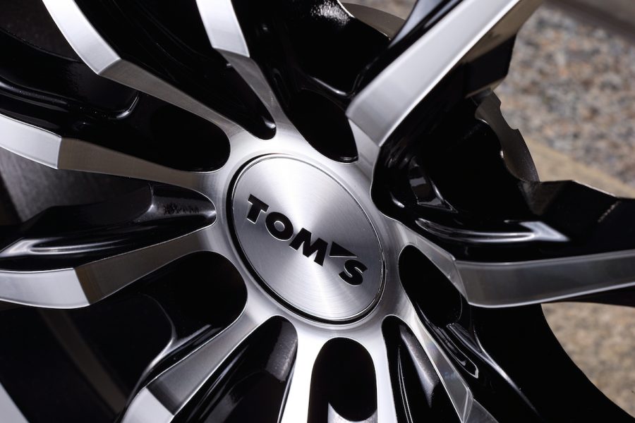 軽さと高剛性を両立するトムス『TH01』ホイール | AUTO MESSE WEB（オートメッセウェブ） 〜クルマを文化する