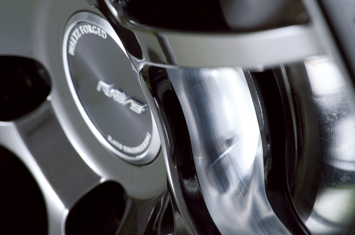 鍛造極細スポークが際立つレイズ『S5R』 | AUTO MESSE WEB（オートメッセウェブ） ～カスタム・アウトドア・福祉車両・モーター ...