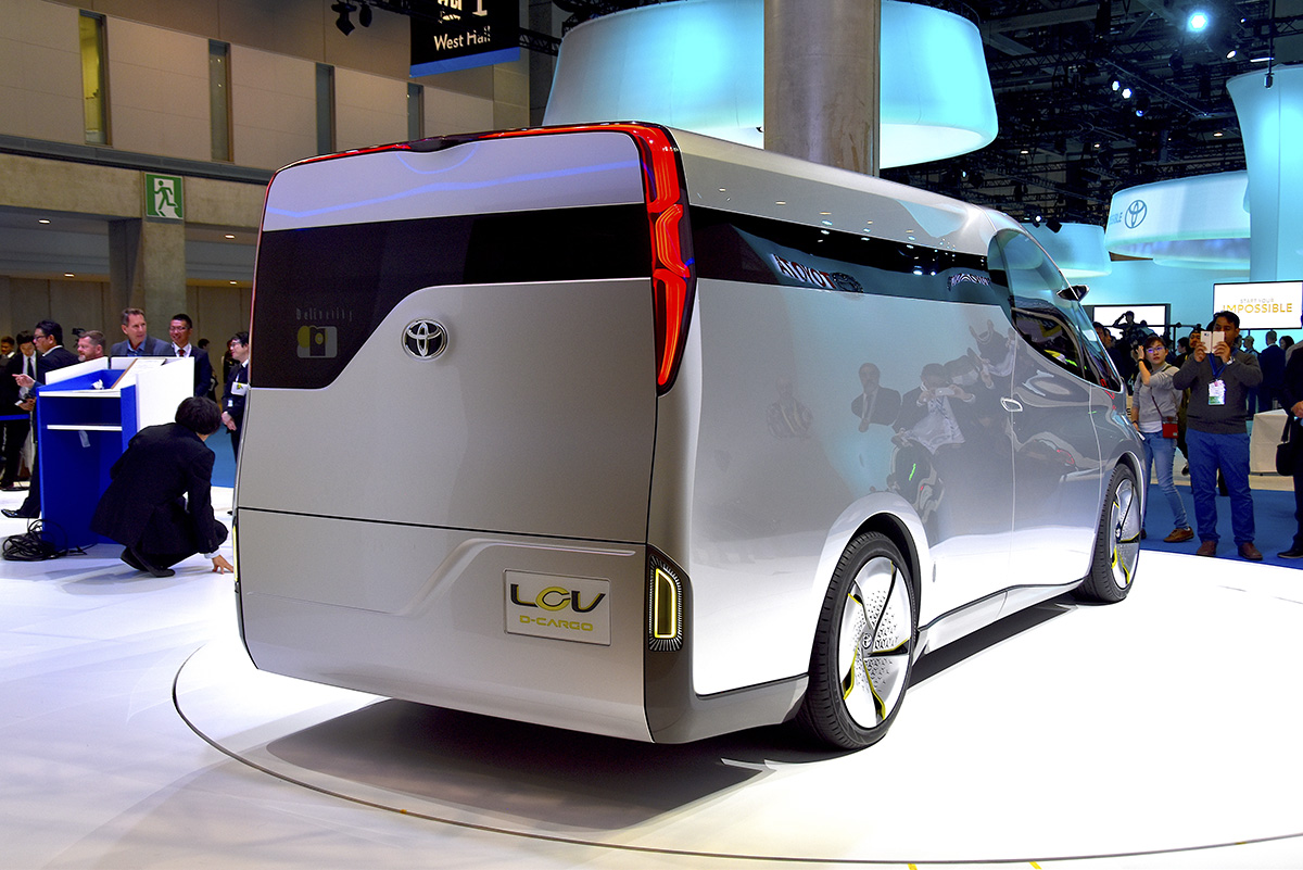 次期型ハイエースと噂される"LCV CONCEPT"の正体は？【東京モーターショー】 | AUTO MESSE WEB（オートメッセウェブ ...
