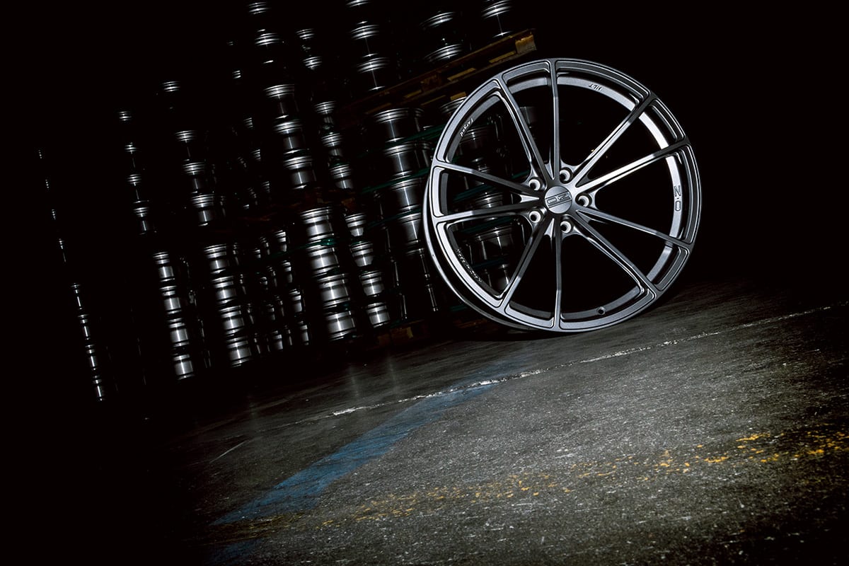 F1チームが逆指名。伝統と性能の高さを誇る「OZレーシング」本国リポート | AUTO MESSE WEB（オートメッセウェブ） ～カスタム ...