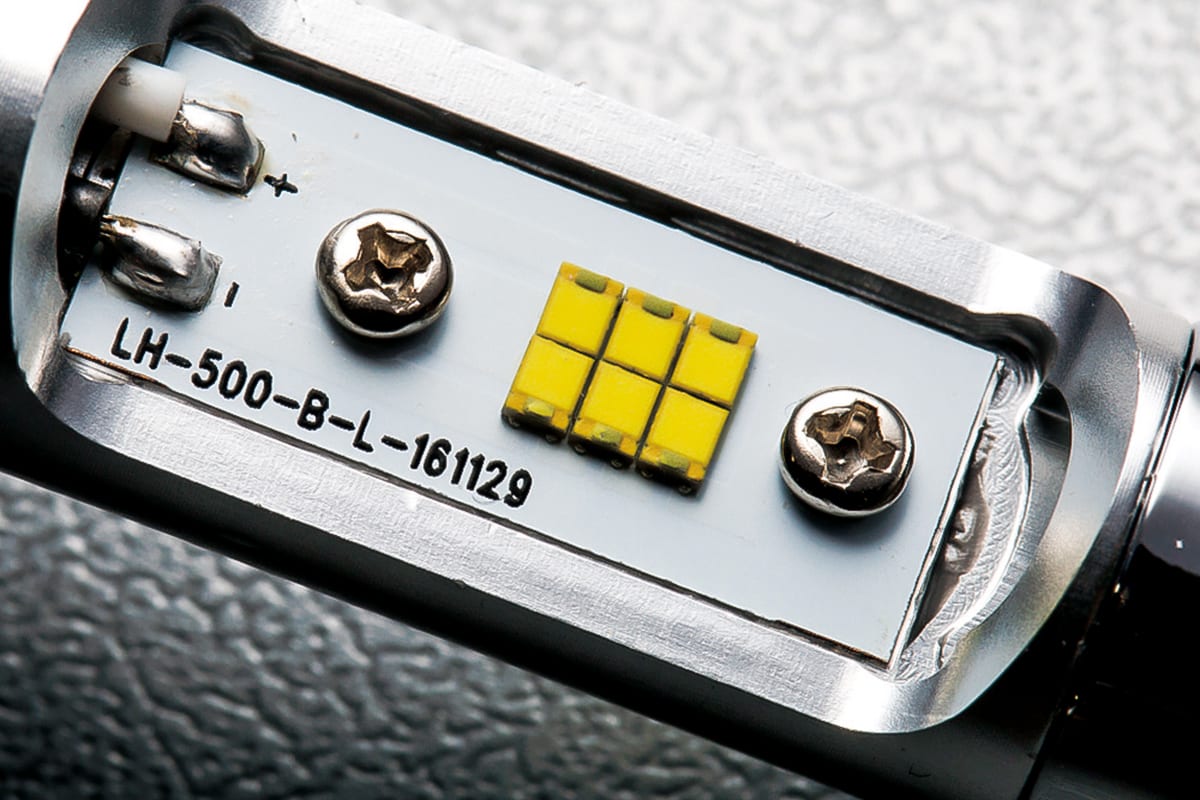 【Let’s DIY!!】純正HIDヘッドライトをLEDに。完全ボルトオンで実現 | やんちゃプレス