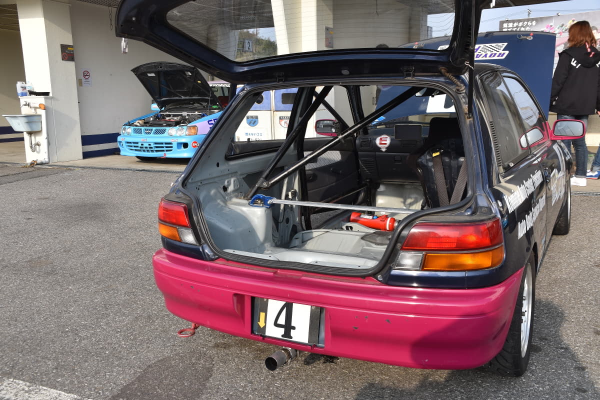 【画像ギャラリー】未だ現役！平成元年生まれのトヨタ EP82スターレットが競い合う筑波選手権開幕 | AUTO MESSE WEB（オート ...