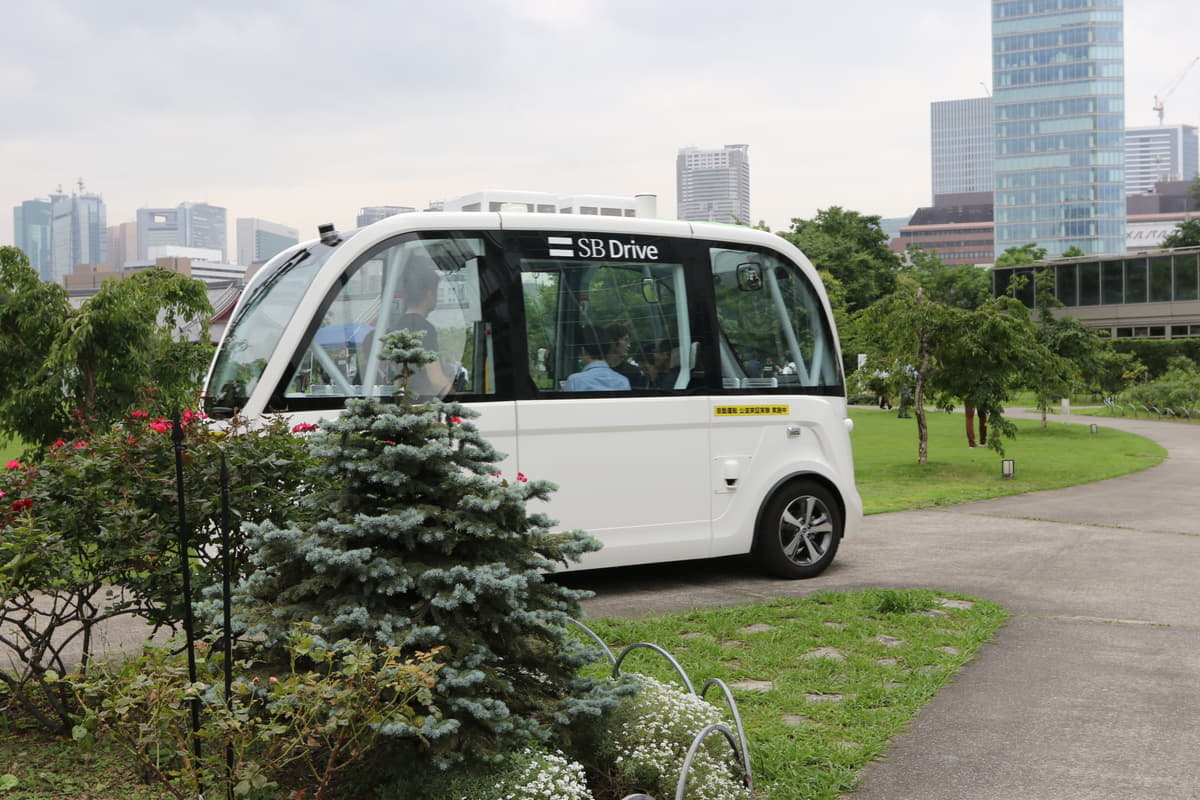 【画像ギャラリー】ハンドルのない自動運転バスは不安なく乗れる？ SBドライブ試乗会で聞いてみた | AUTO MESSE WEB（オートメッセ ...