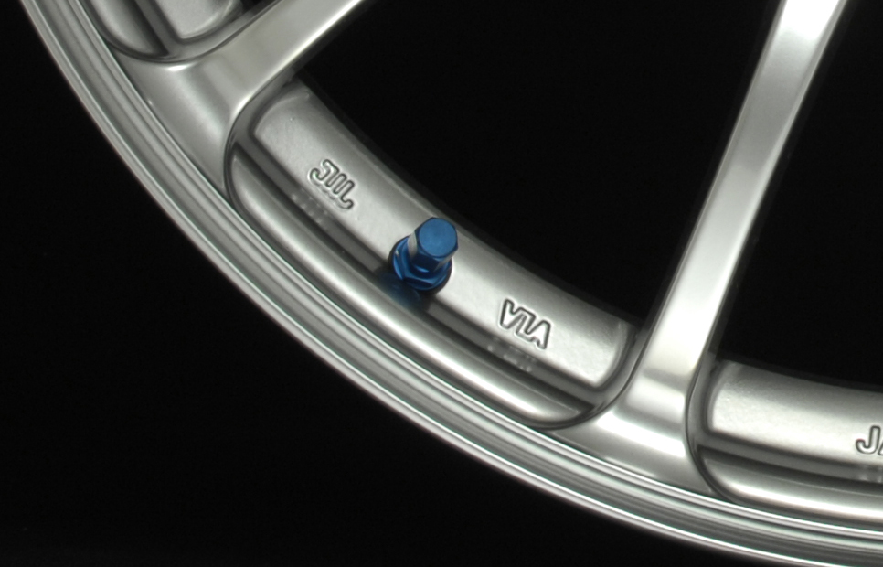 粗悪ホイールに偽造刻印された「JWL」マークの持つ本当の意味とは | AUTO MESSE WEB（オートメッセウェブ） ～カスタム ...