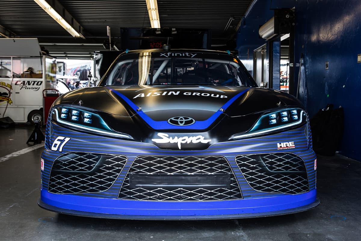 米国の人気レース「ナスカー」で大クラッシュ！日本人チームのGRスープラ無念のリタイア