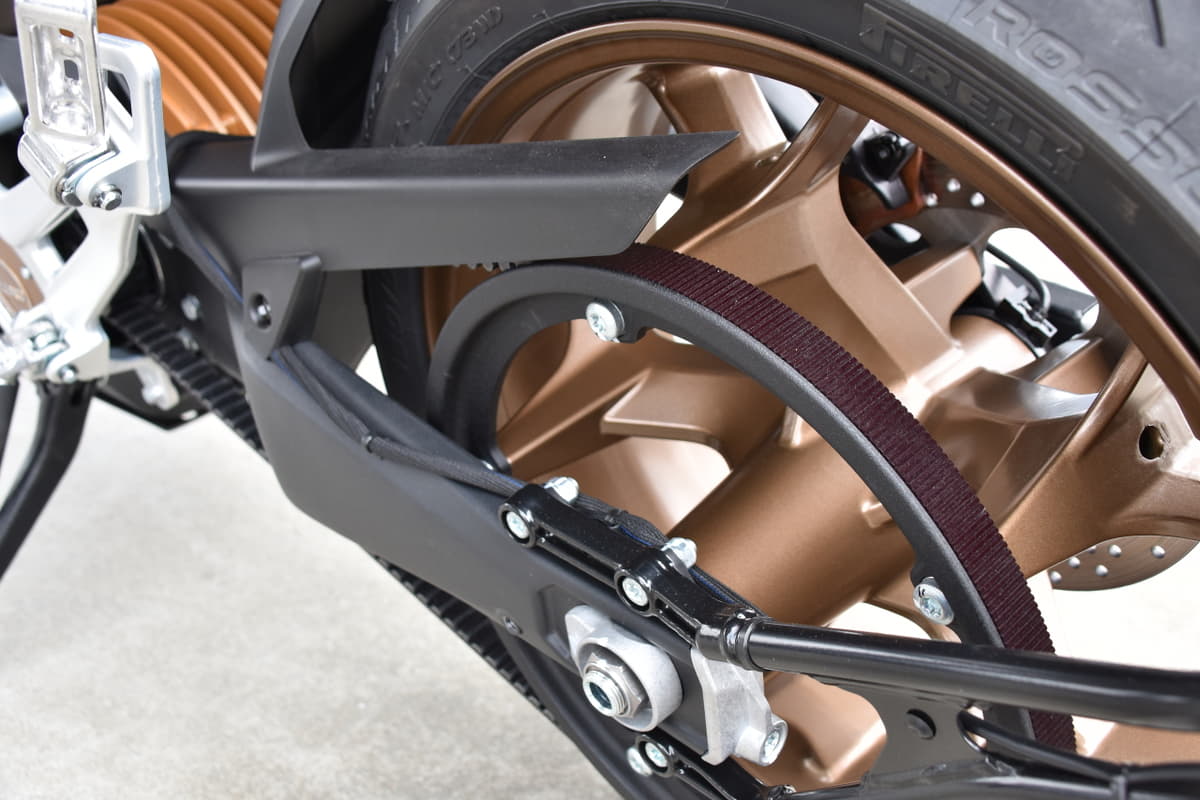 【画像ギャラリー】330万円の高級”電動”バイク「SR/F」が日本上陸！モーター出力110馬力の激速モデル | AUTO MESSE WEB ...