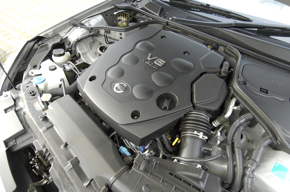 【画像ギャラリー】丸テールも直6も失ったが……新時代を切り拓いた「V35スカイライン」は「ハズレ世代」じゃなかった | AUTO MESSE WEB（オートメッセウェブ） 〜 クルマを文化する