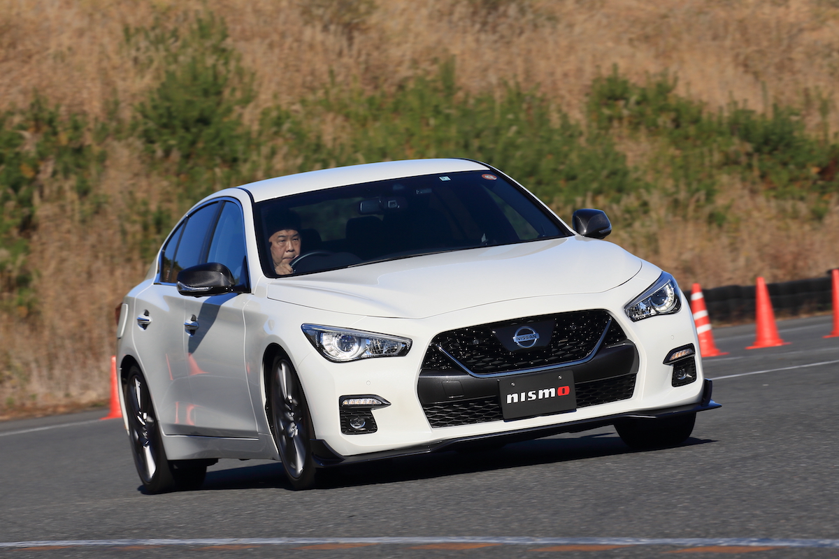 NISMOがイジると400Rに魔法がかかる！ パワーもトルクも変わらないのに激変した走りとは | ～カスタム・アウトドア・福祉車両・モータースポーツなどのカーライフ情報が満載～ AUTO ...