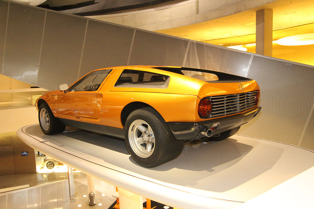 【画像ギャラリー】メルセデスの幻のロータリーエンジン車！ コンセプトカー「C111」とは | AUTO MESSE WEB（オートメッセウェブ ...