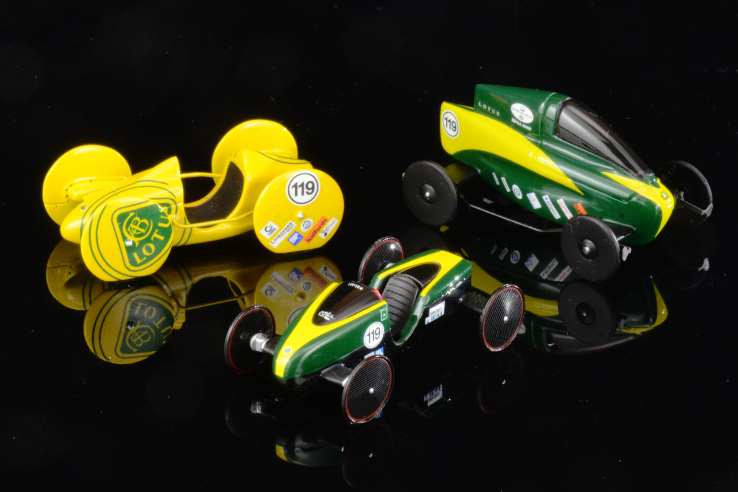 【画像ギャラリー】エンジン無しで時速300キロオーバー!? ロータスが本気で作った「石けん箱」のレースとは | AUTO MESSE WEB ...