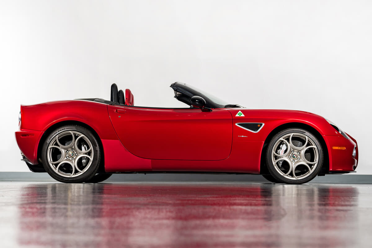 【画像ギャラリー】5000万円で落札！ アルファ ロメオ「8C」は今後ますますプレミアがつく!? 走行距離6000キロの個体で占う ...