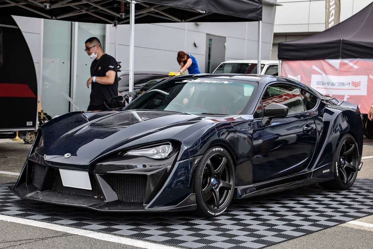 【画像ギャラリー】もはやトヨタ「86」の面影なし！ スーパーカースタイルのボディキットは105万6000円から | AUTO MESSE WEB（オートメッセウェブ） 〜 クルマを文化する