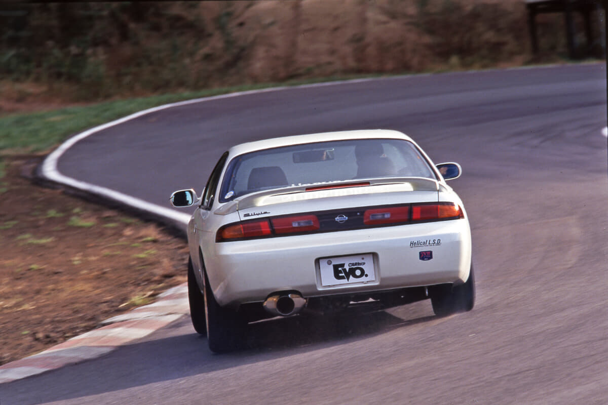 【画像ギャラリー】日産「S14／S15シルビア」は間違いなく名車だった！ 「デートからドリフト」までこなしたバブル期の遺産とは | AUTO ...