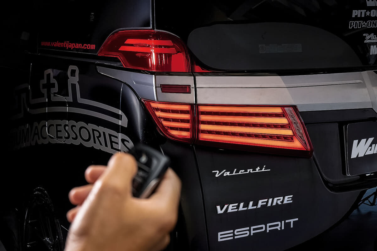 【画像ギャラリー】トヨタ「80ハリアー」のテールにキーレス連動で光が流れる！ ヴァレンティの「ジュエルLEDテールランプ ULTRA」新作まもなく登場〈PR〉 | AUTO MESSE WEB ...