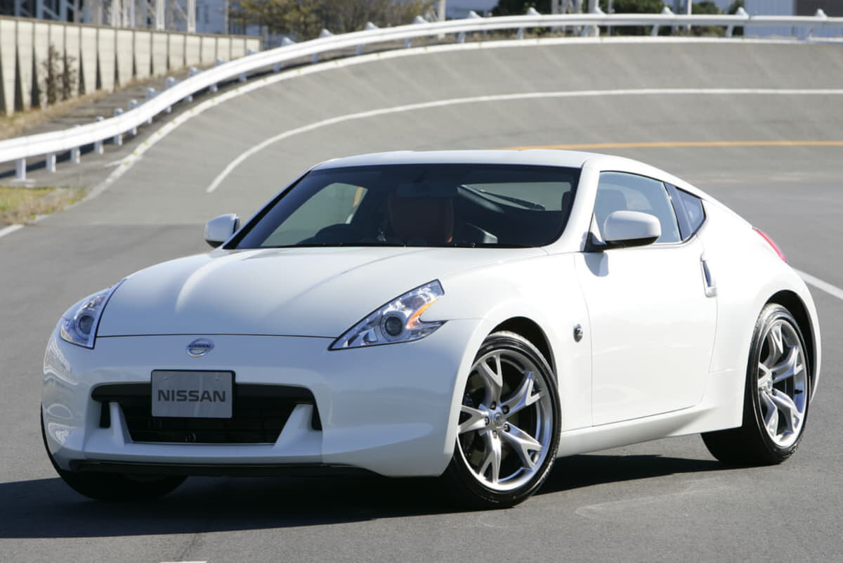 【画像ギャラリー】日産「フェアレディZ」なら100万円から買える！ 従来型「Z34」がチューニング派に注目されている理由 | AUTO MESSE WEB（オートメッセウェブ） 〜 クルマを ...