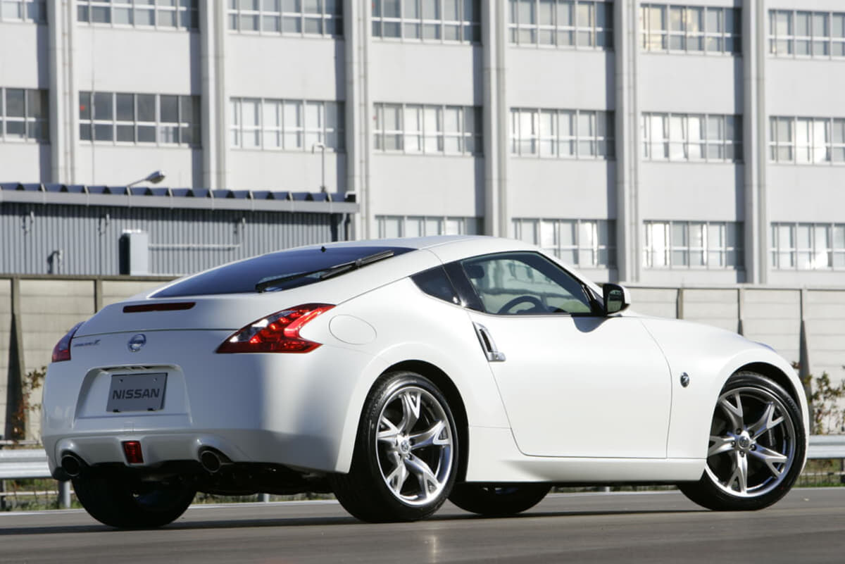 【画像ギャラリー】日産「フェアレディZ」なら100万円から買える！ 従来型「Z34」がチューニング派に注目されている理由 | AUTO MESSE WEB（オートメッセウェブ） 〜 クルマを ...