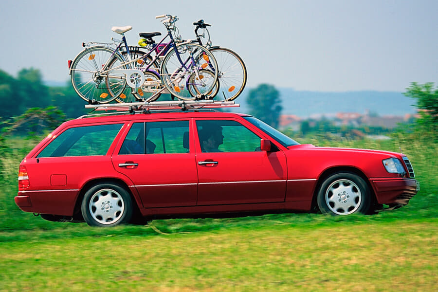 メルセデス・ベンツの名車ワゴン「S124」が今もなおマニアを虜にする色褪せない魅力とは | ～カスタム・アウトドア・福祉車両・モータースポーツ ...