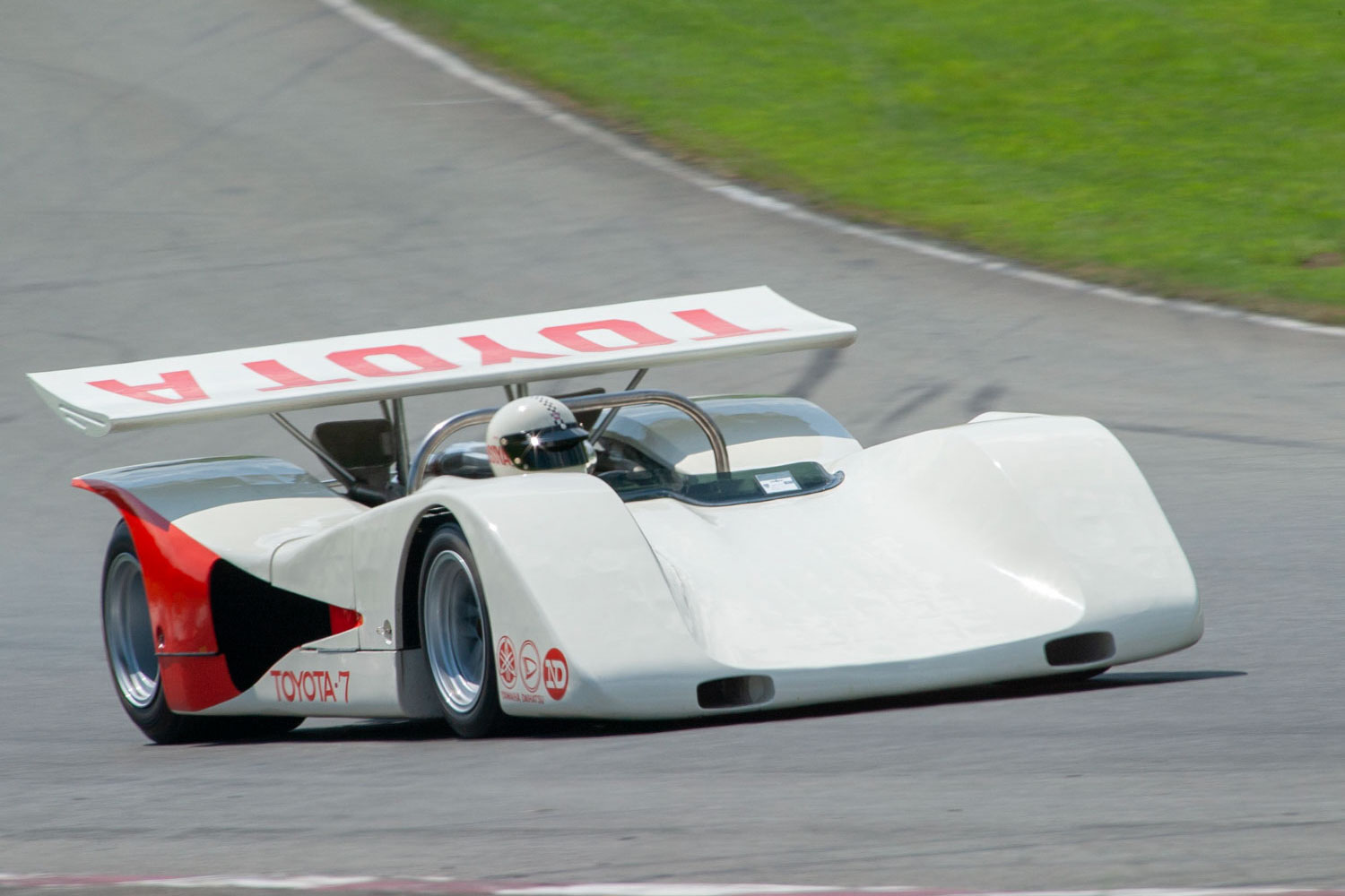 【画像ギャラリー】トヨタがダイハツ＆ヤマハとの協力で日産にチャレンジ！ 雪辱を果たせずお蔵入りとなった「トヨタ7」とは？ | AUTO ...