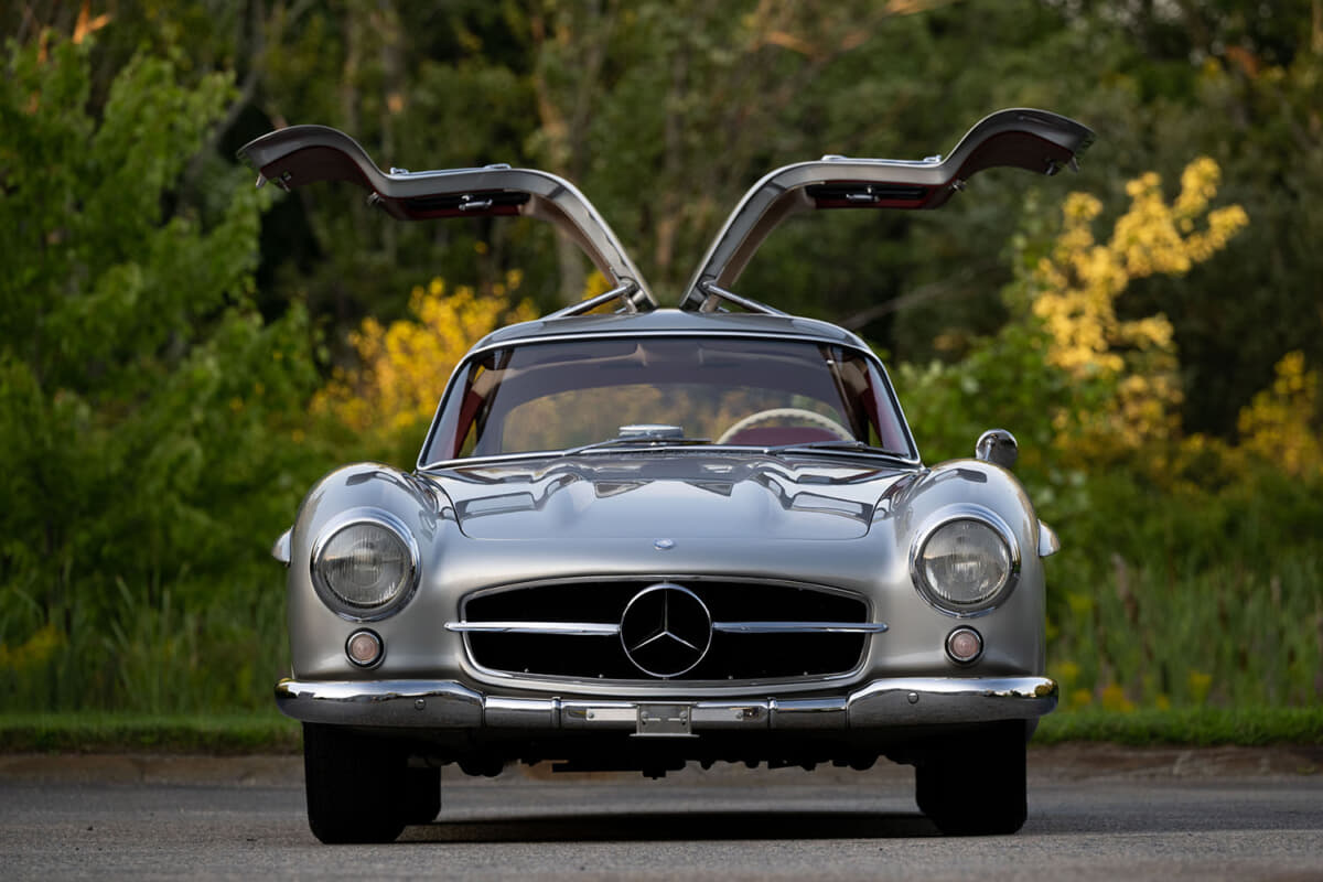 【画像ギャラリー】7億円でも安かった!? たった29台のメルセデス「300SL」は何が違う？ レーシングモデルは182億円で落札されたことも ...