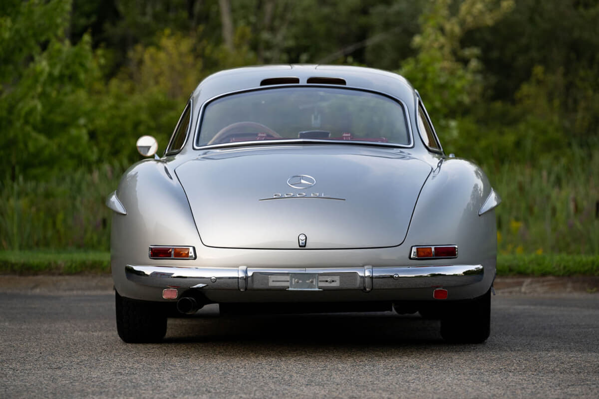 【画像ギャラリー】7億円でも安かった!? たった29台のメルセデス「300SL」は何が違う？ レーシングモデルは182億円で落札されたことも ...