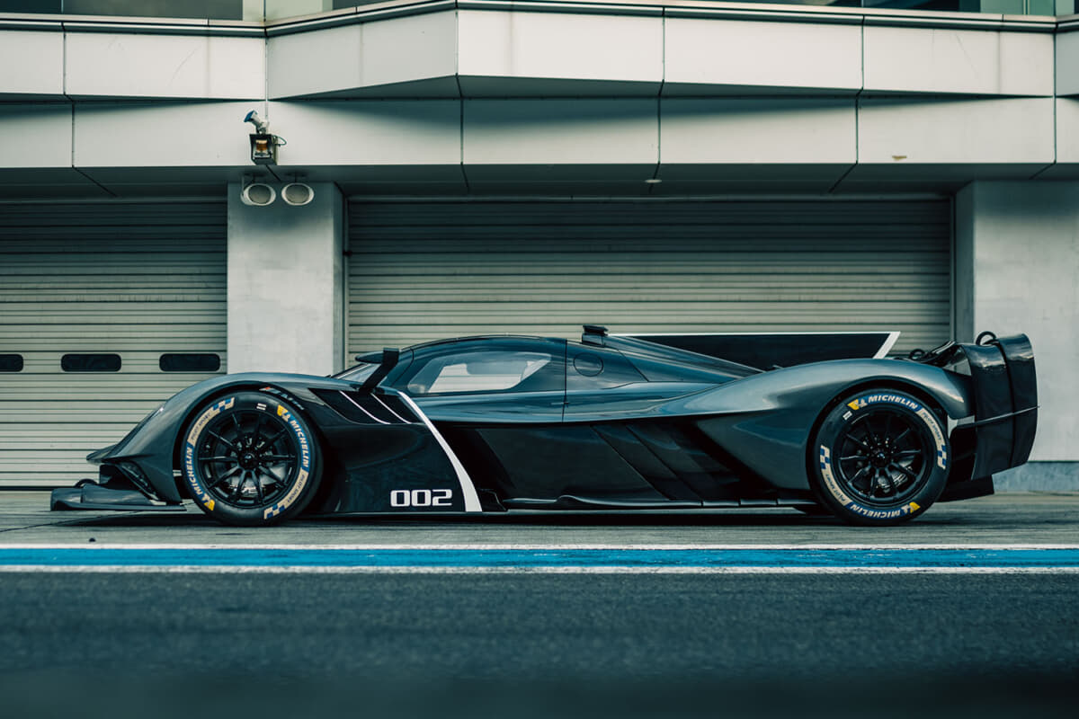 【画像ギャラリー】1014馬力の40台限定アストンマーティン降臨！ 「ヴァルキリーAMR Pro」は「F1とLMPを足して2で割ったマシン ...