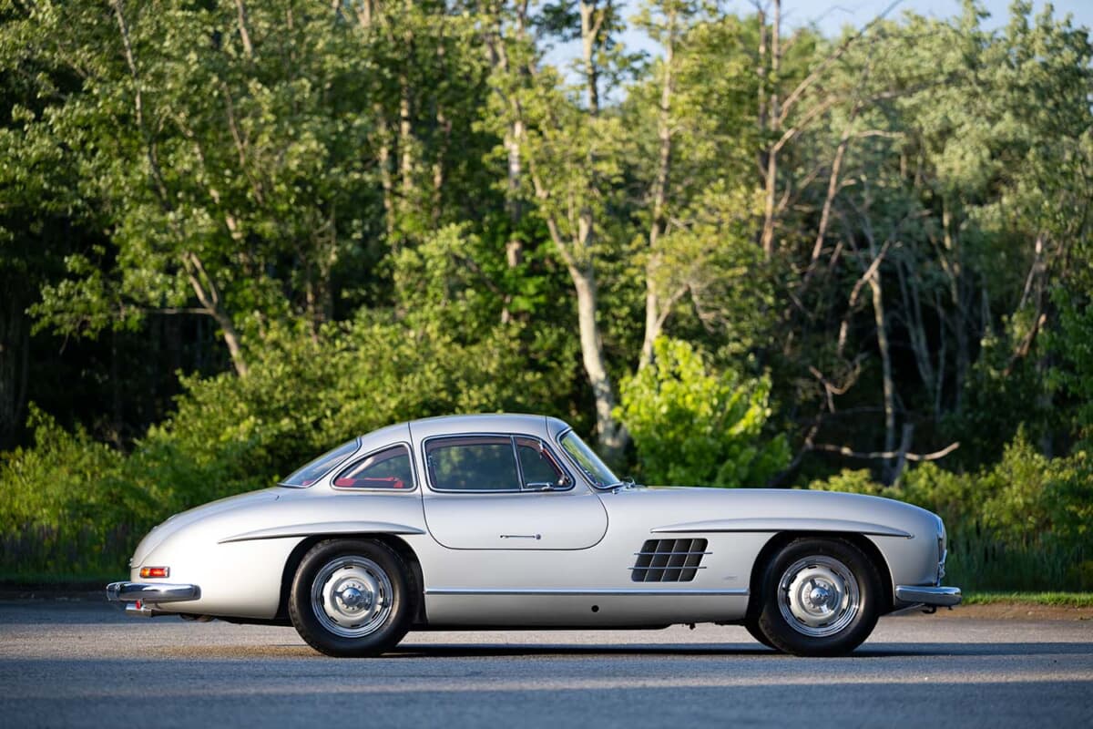 【画像ギャラリー】7億円でも安かった!? たった29台のメルセデス「300SL」は何が違う？ レーシングモデルは182億円で落札されたことも ...