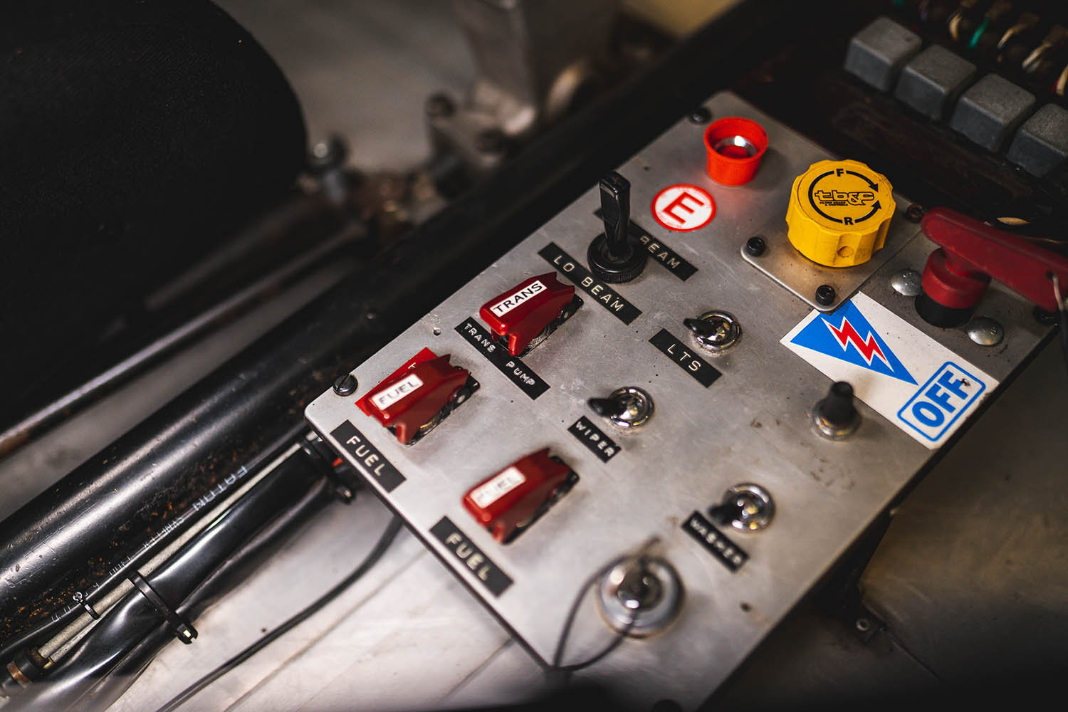 【画像ギャラリー】「カウンタック」になくて「ベルリネッタ・ボクサー」にあるものとは？ 29台のみのフェラーリ「512 BB/LM」は億単位の ...