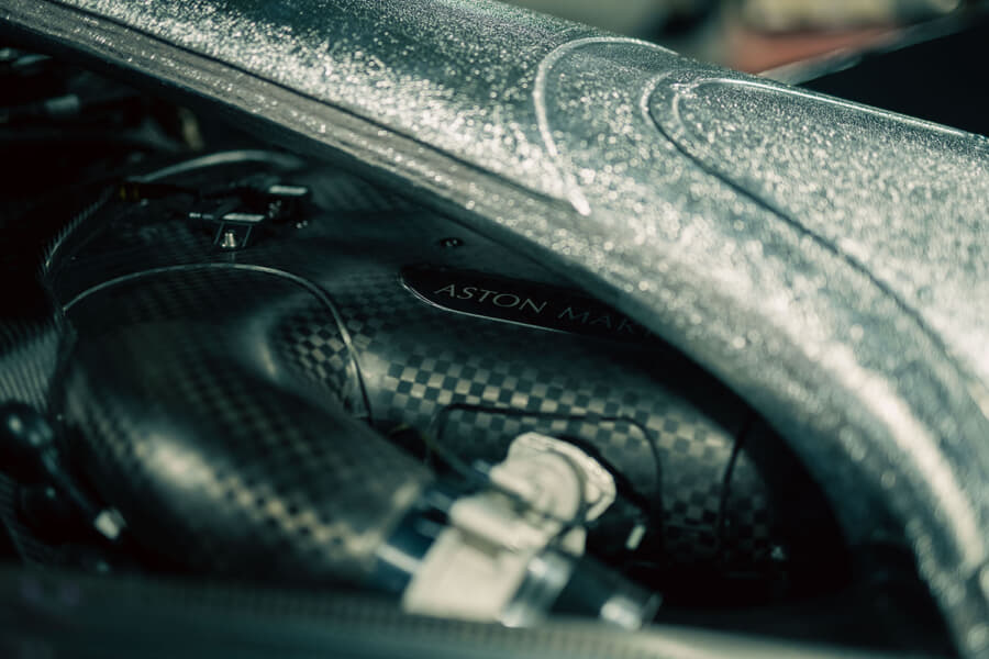 【画像ギャラリー】1014馬力の40台限定アストンマーティン降臨！ 「ヴァルキリーAMR Pro」は「F1とLMPを足して2で割ったマシン ...