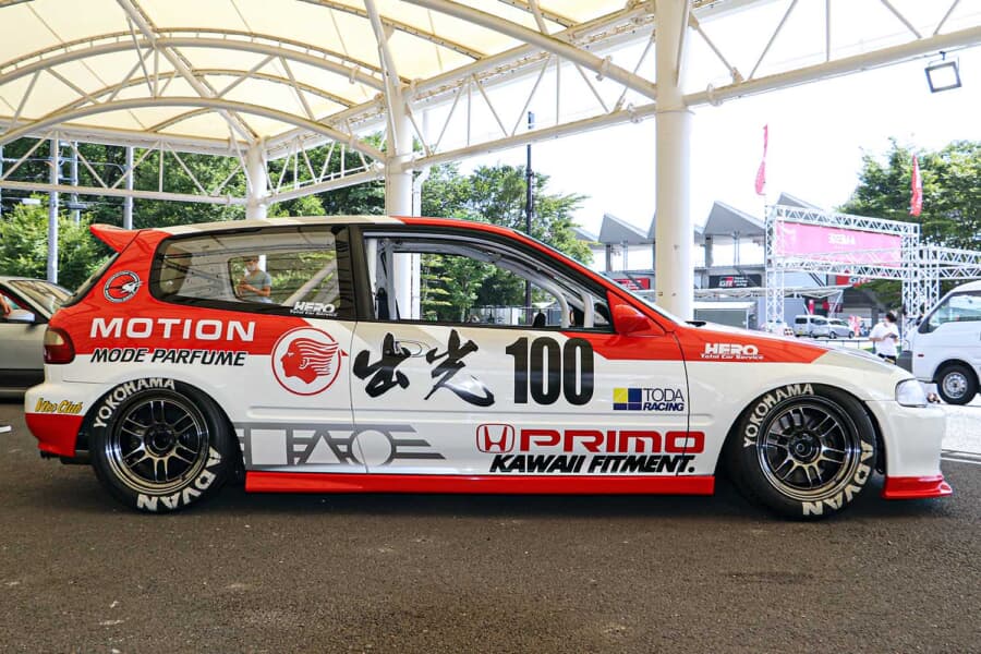 【画像ギャラリー】7万円で購入した「シビック」を伝説のレースカーに！ 最小最強グループAマシン「EG6出光モーションシビック」を再現した ...