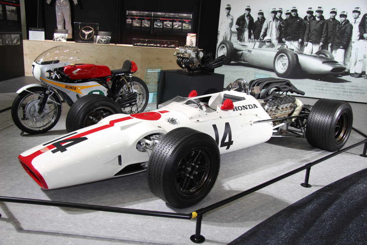 【画像ギャラリー】ホンダは日本の誇りだ！ F1初優勝を飾った日の丸を背負った「地上を走る戦闘機RA272」とは | AUTO MESSE ...