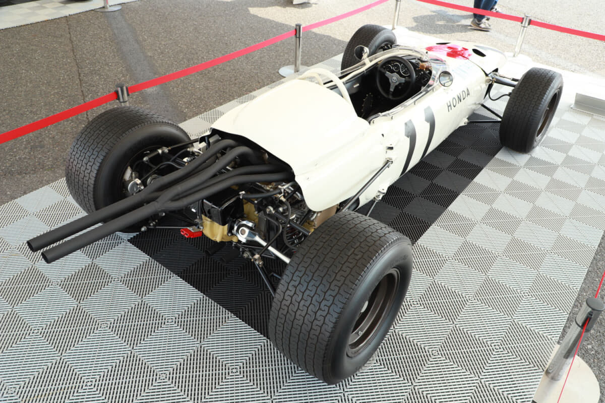 【画像ギャラリー】ホンダは日本の誇りだ！ F1初優勝を飾った日の丸を背負った「地上を走る戦闘機RA272」とは | AUTO MESSE ...