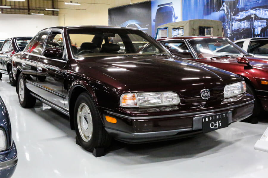 【画像ギャラリー】ザ・バブルな「インフィニティQ45」の和テイスト装備とは？ いまやEVで当たり前の「グリルレス」が新鮮でした | AUTO ...