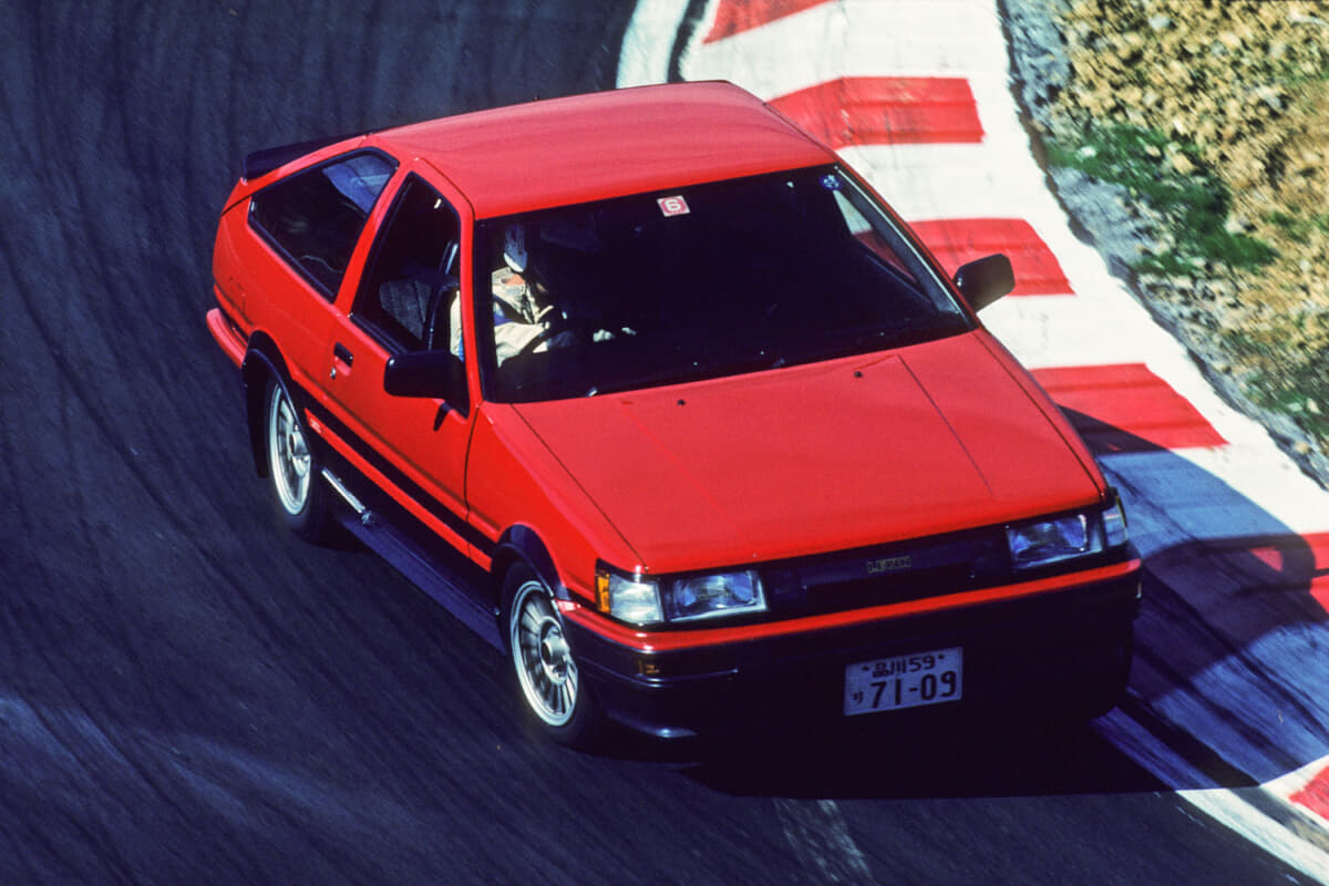 【画像ギャラリー】走り屋は「S13」「AE86」「FC」という型式で通じ合っていた！ イジくり倒して遊んでいたバルブ期のスポーツカー5選 ...