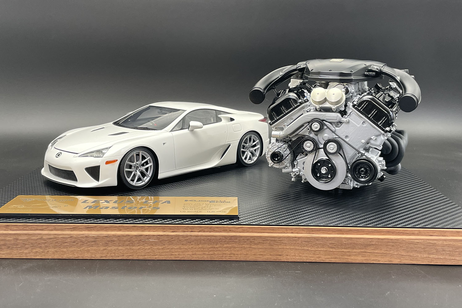 【画像ギャラリー】レクサス「LFA」の自然吸気V10エンジンが卓上スケールになった！ 25台限定の日下エンジニアリングの超絶技巧とは ...
