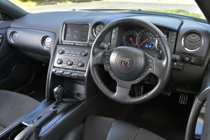 【画像ギャラリー】日産「R35 GT-R」は走行20万キロオーバー！ クラッシュを乗り越え12年半の歩みを一挙公開 | AUTO MESSE ...