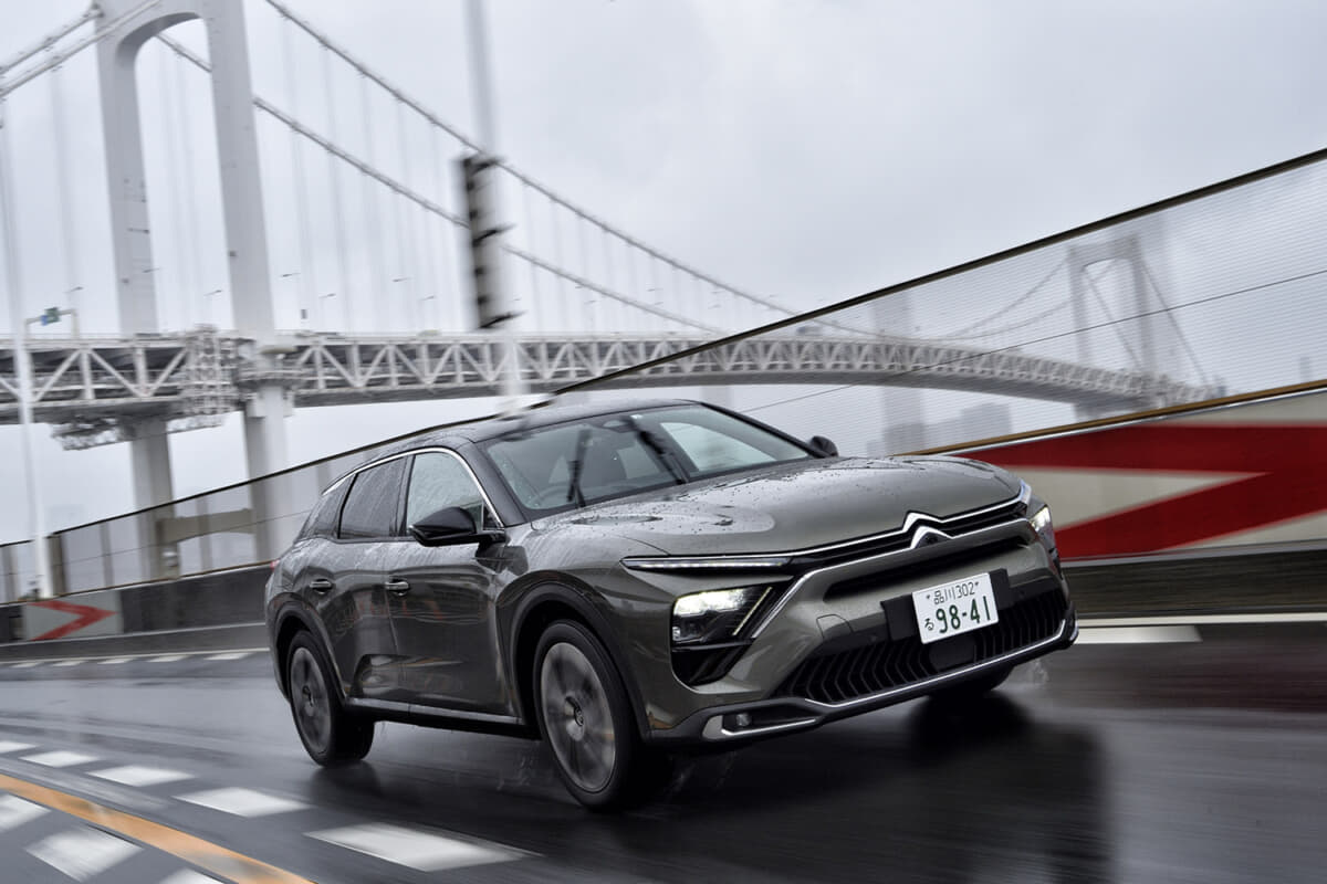 【画像ギャラリー】「DS」や「XM」の後継といえる？ シトロエン新型「C5 X」の見た目と乗り心地は、やっぱり唯我独尊的でした | AUTO ...