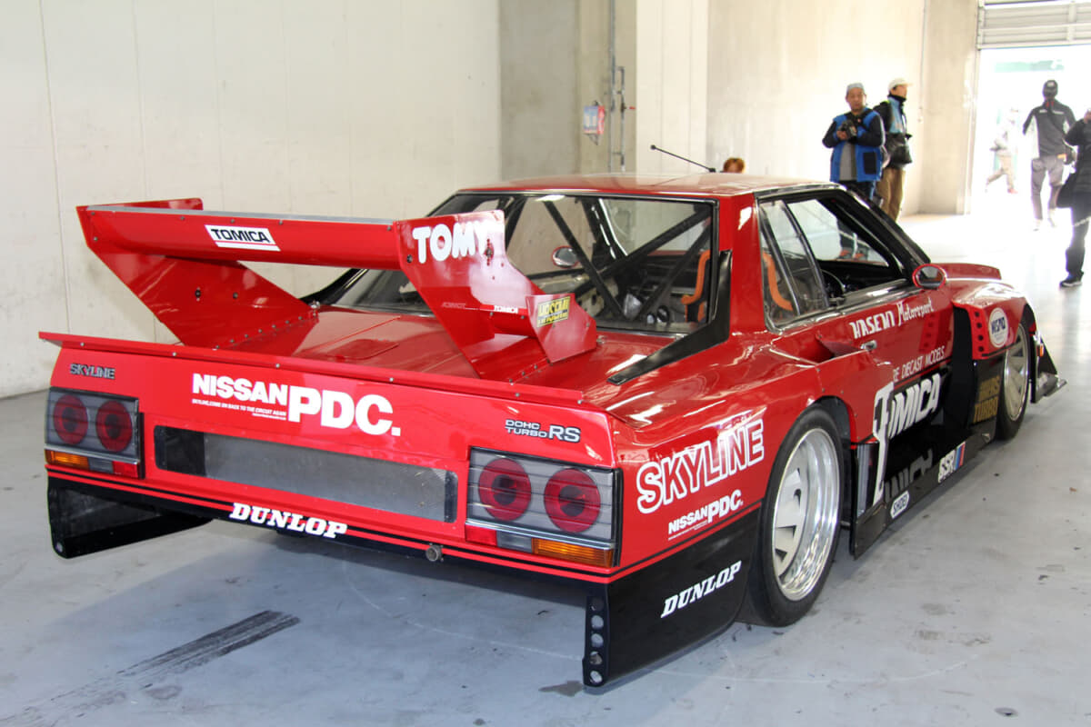 【画像ギャラリー】「GT-R」ではない「史上最強のスカイライン」と呼ばれた「鉄仮面」とは？ スーパーシルエット仕様になった「R30」は別格です ...