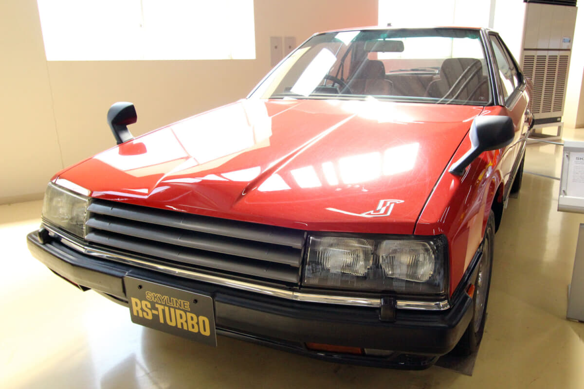 【画像ギャラリー】「GT-R」ではない「史上最強のスカイライン」と呼ばれた「鉄仮面」とは？ スーパーシルエット仕様になった「R30」は別格です ...