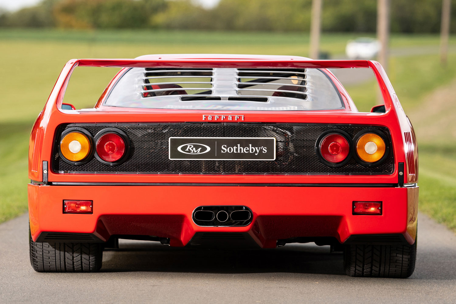 【画像ギャラリー】予想通りの2億4000万円！ フェラーリ「F40」は事故物件でも高値安定 | AUTO MESSE WEB 〜 クルマを文化する