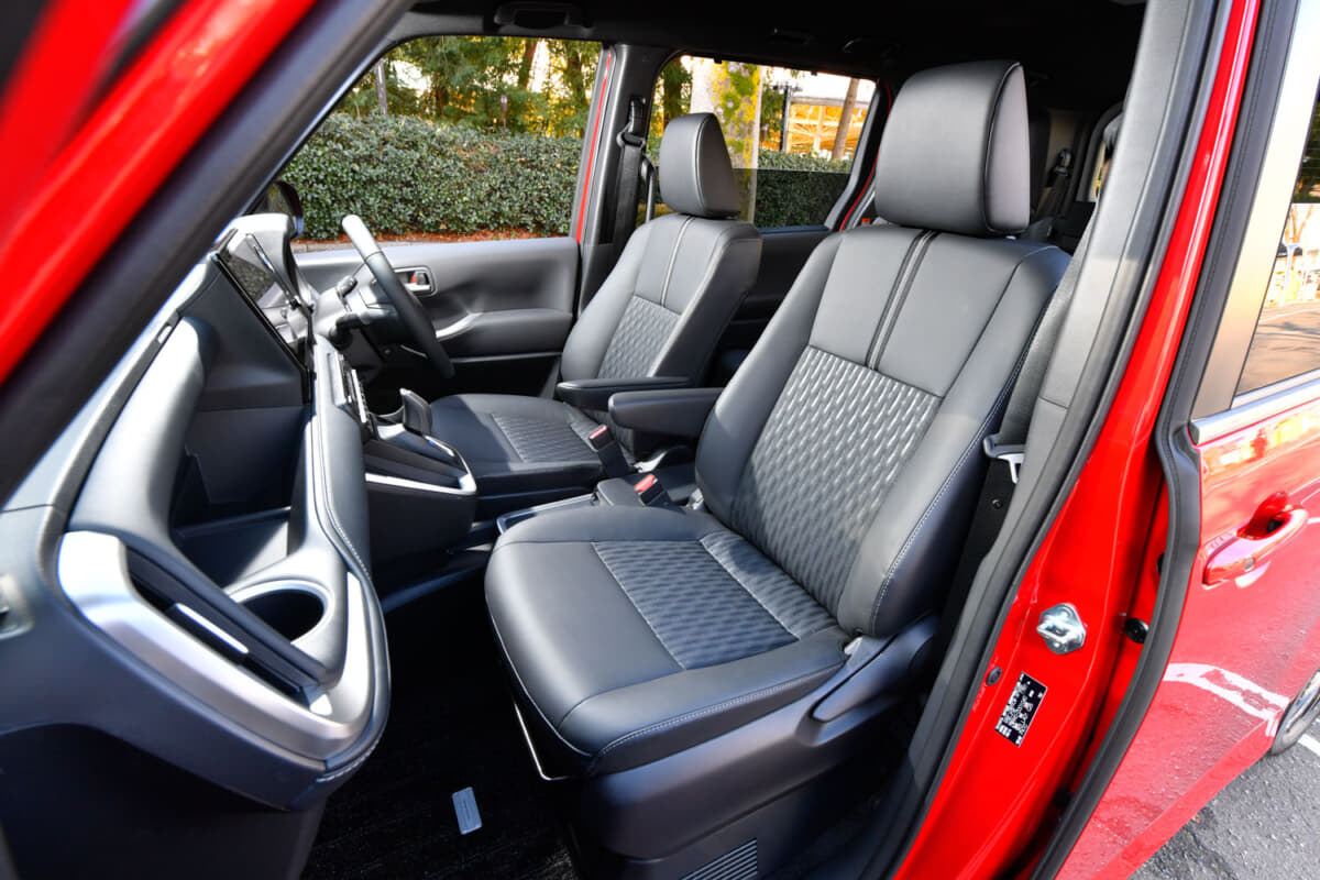 【画像ギャラリー】アウトドア最強ミニバンは？ トヨタ「ノアヴォク」とホンダ「ステップワゴン」を比べてみました | AUTO MESSE WEB ...