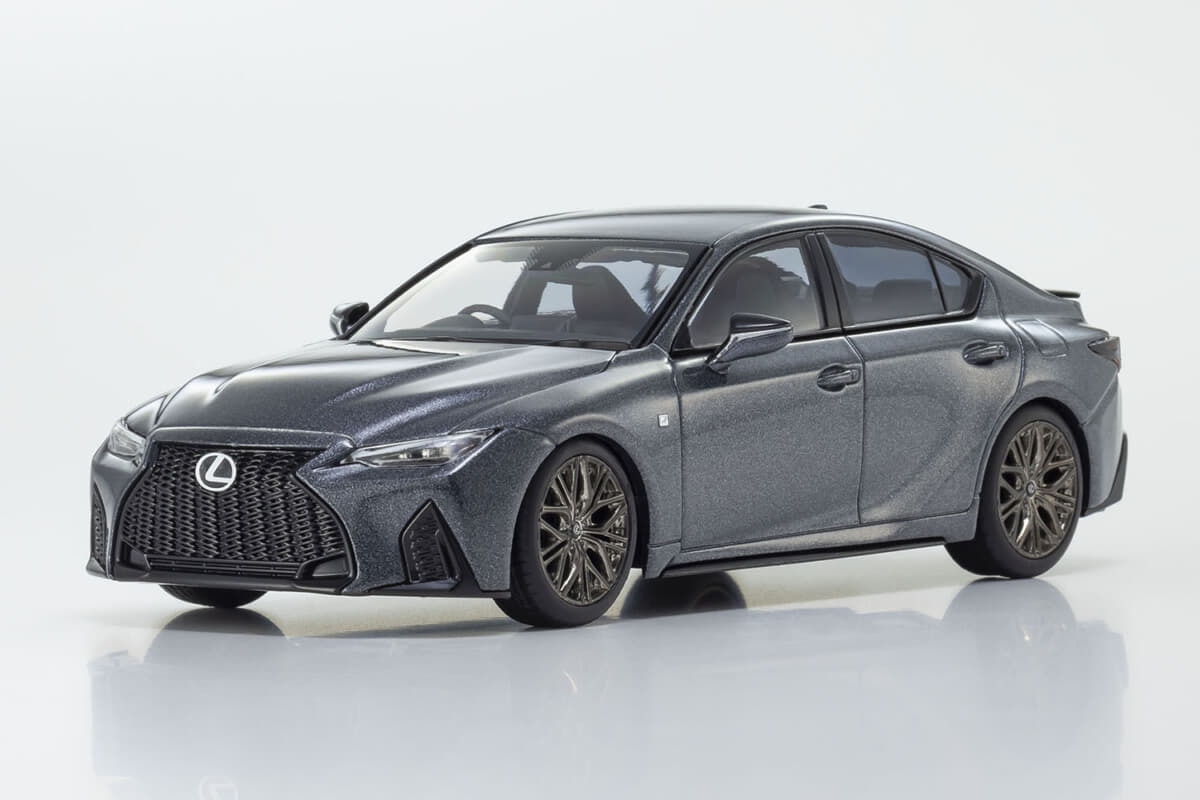 【画像ギャラリー】話題のレクサス「IS500 F SPORT」が1/43スケールのモデルカーに！ 高性能セダンを手元に置いてみては ...