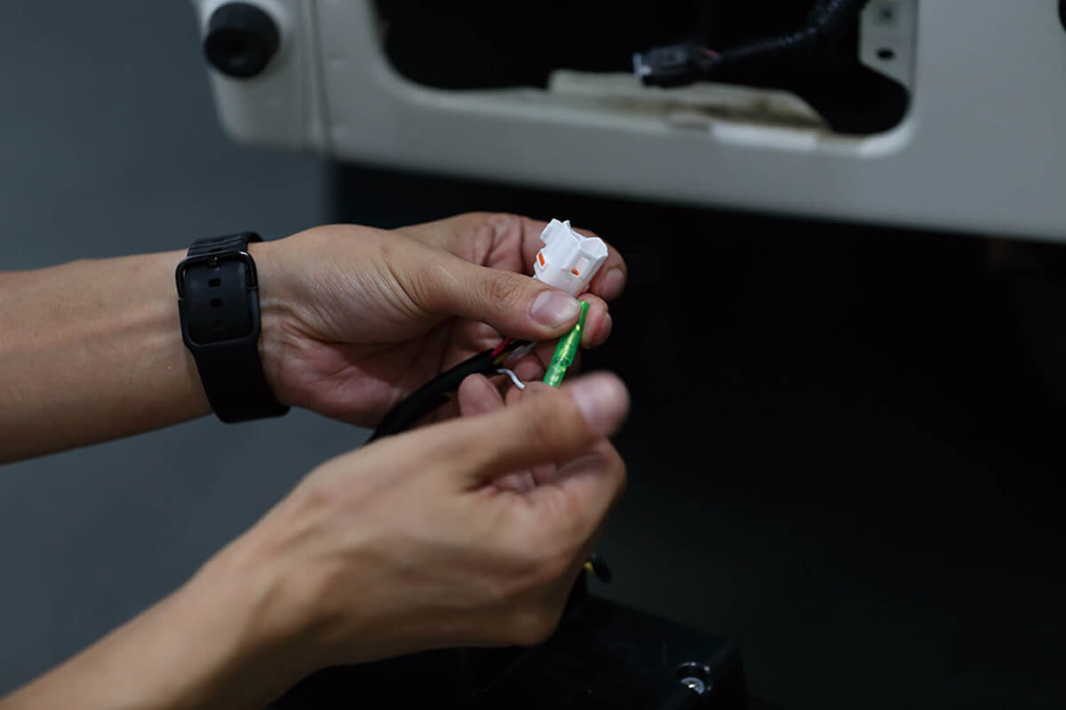 【画像ギャラリー】ダイハツ「ハイゼット」が流れるウインカーに！ 「ダズフェローズ」のLEDテールランプは「レッド」と「スモーク」の2タイプから選べる〈PR〉 | AUTO MESSE WEB ...