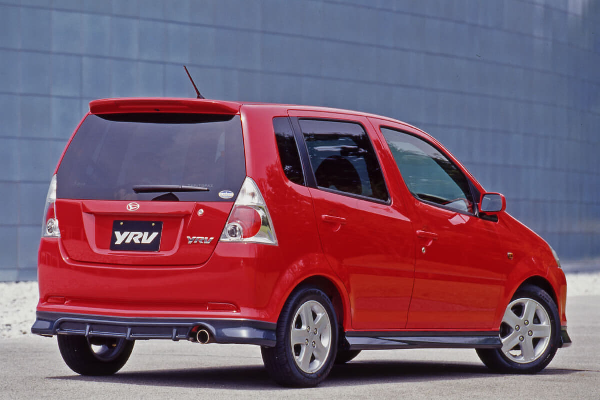 【画像ギャラリー】ダイハツ「YRV」を知っていたらマニア確定！ 若者向けに作られた「セミトールワゴン」の気になる販売台数は？ | AUTO ...