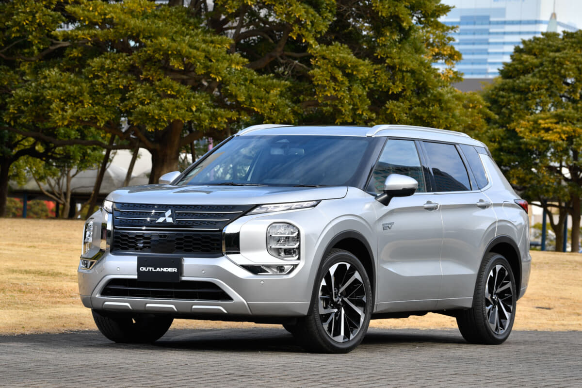 【画像ギャラリー】車中泊には「ミニバン」より「SUV」が活躍する!? 後席フルフラット可能なモデル6選 | AUTO MESSE WEB ...