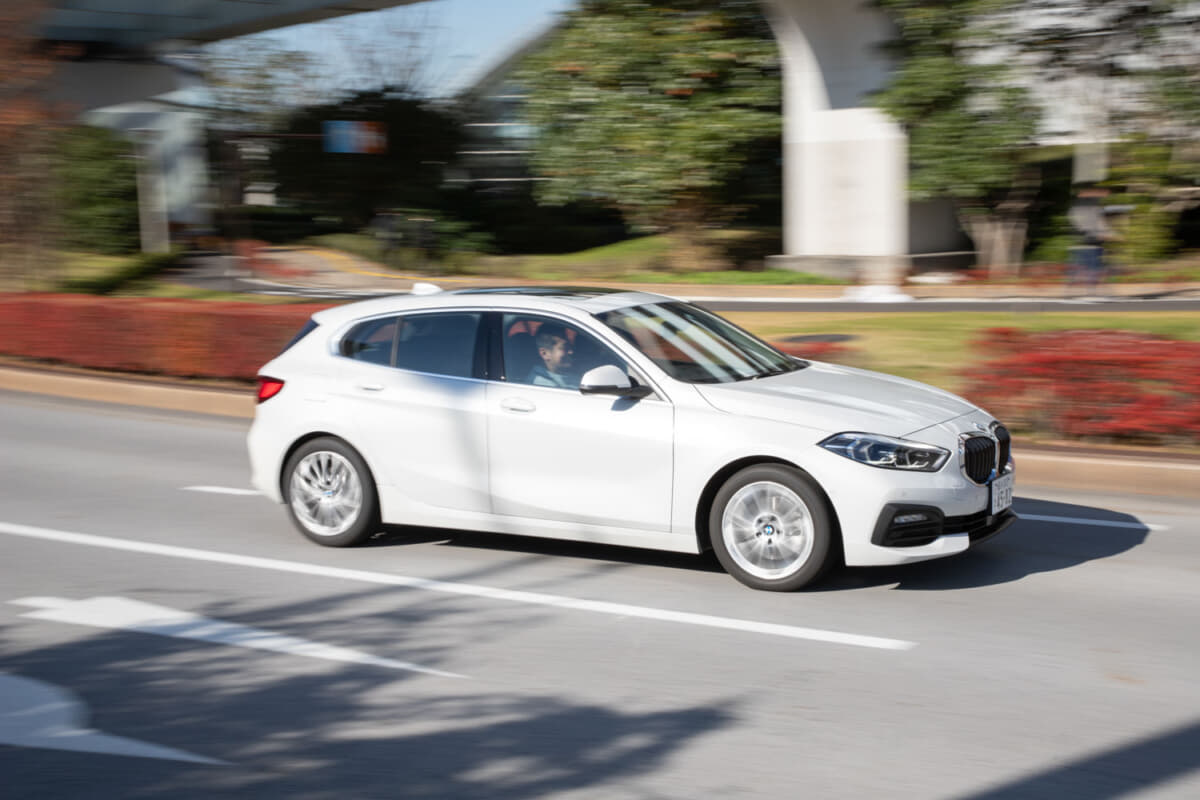 【画像ギャラリー】「ドイツ車って硬い！」BMW「118d」にラテン車オーナーが乗って感じた自動車先進国の当たり前の凄さとは？【AMWリレーインプレ】 | AUTO MESSE WEB（オート ...