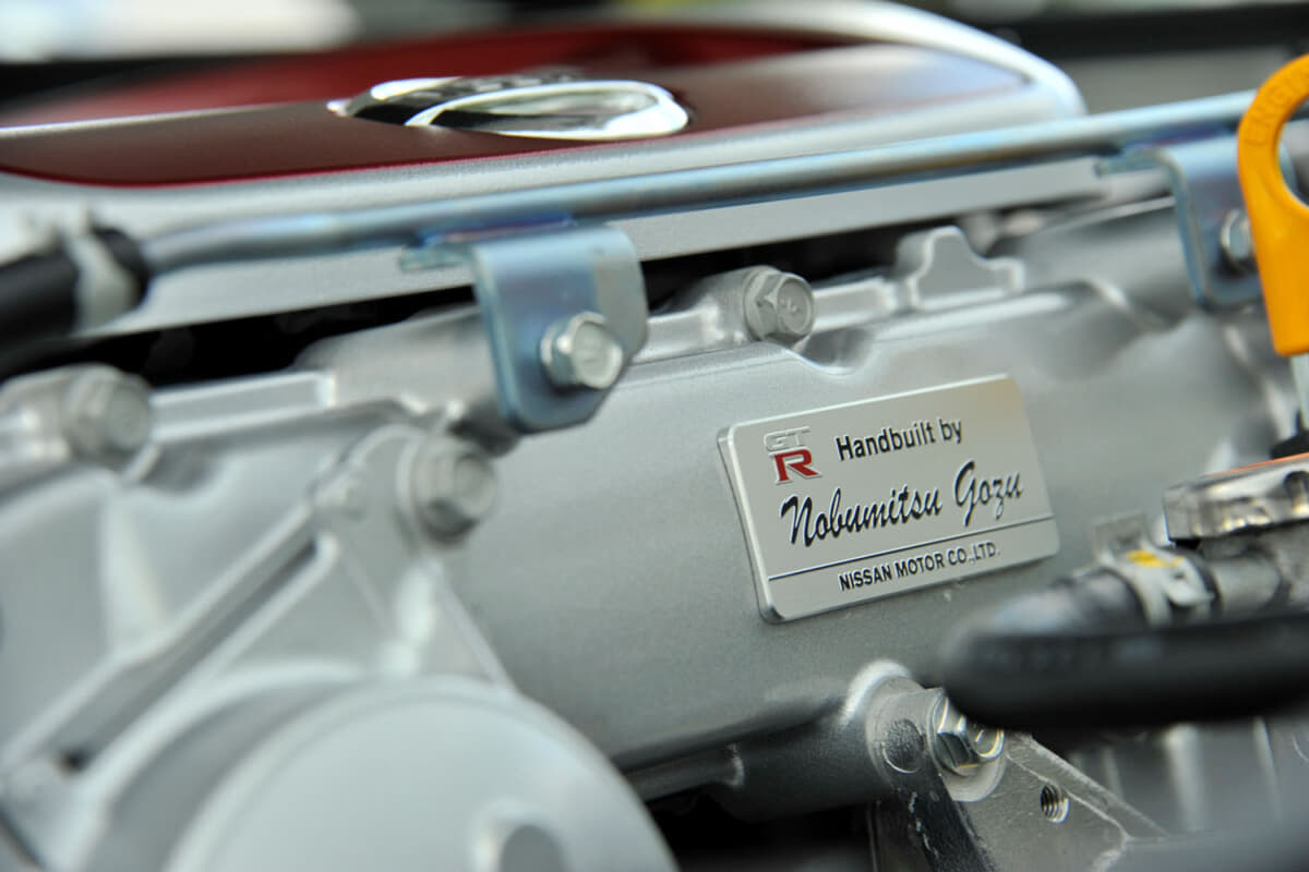 開発者が語る！ 日産「R35 GT-R」搭載の「VR38」エンジン開発秘話。レース仕様「RB26」エンジンのノウハウが活かされていた ...