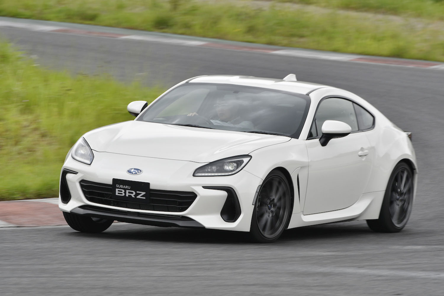 【画像ギャラリー】トヨタ「GR86」とスバル「BRZ」を比べてみた！ 「チューニングのベース」「走りのポテンシャル」「コスパ」で比較した結果は？ | AUTO MESSE WEB 〜 カスタム ...