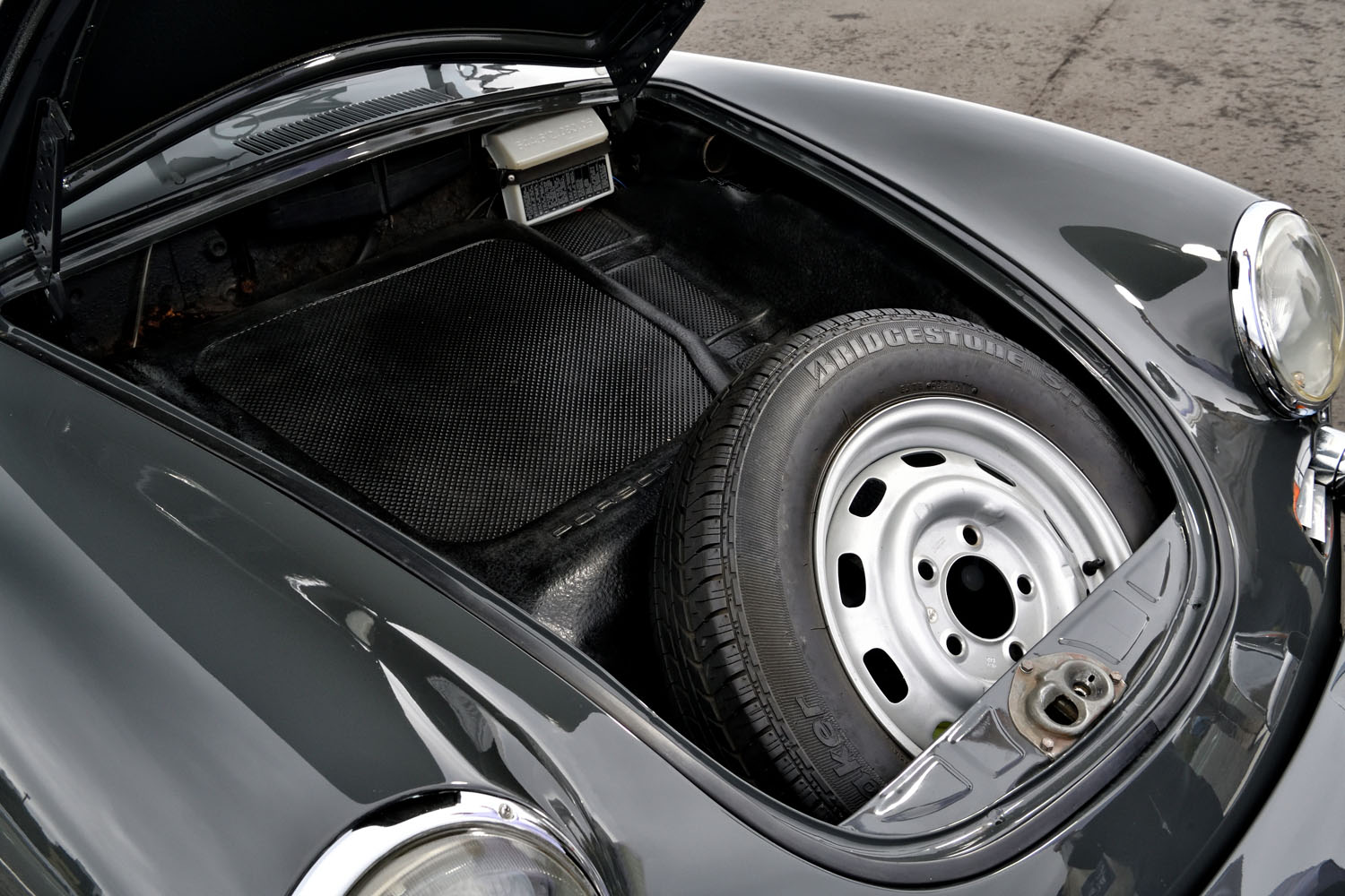 【画像ギャラリー】ポルシェの始祖「356Cクーペ」に乗ってみた！ 「ビタミン剤を飲みすぎたVW」は本当でした【旧車ソムリエ】 | AUTO MESSE WEB 〜 カスタム・アウトドア・福祉 ...