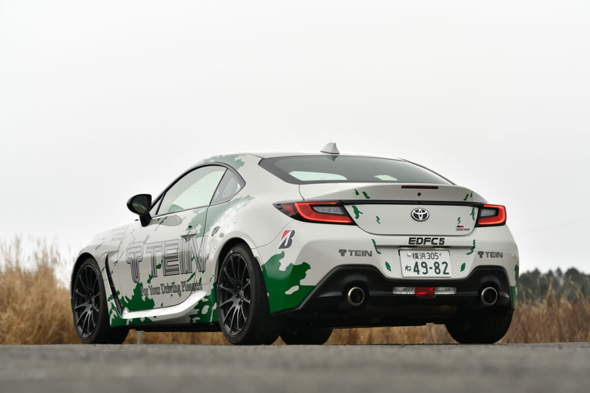 【画像ギャラリー】新次元コーナリングを実現した「ジャーク」の意味を知ってる？ 「GR86」と「BRZ」でTEINの最新作「EDFC5」を試してみました | AUTO MESSE WEB（オート ...