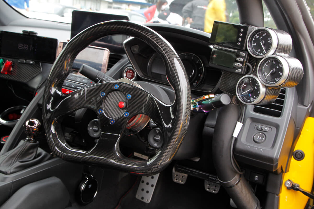 【画像ギャラリー】ホンダ「S660」を全身カーボンに！ ドアミラーとリアの一部以外はすべて交換した「なんちゃってタイムアタック」仕様とは | AUTO MESSE WEB（オートメッセウェブ ...